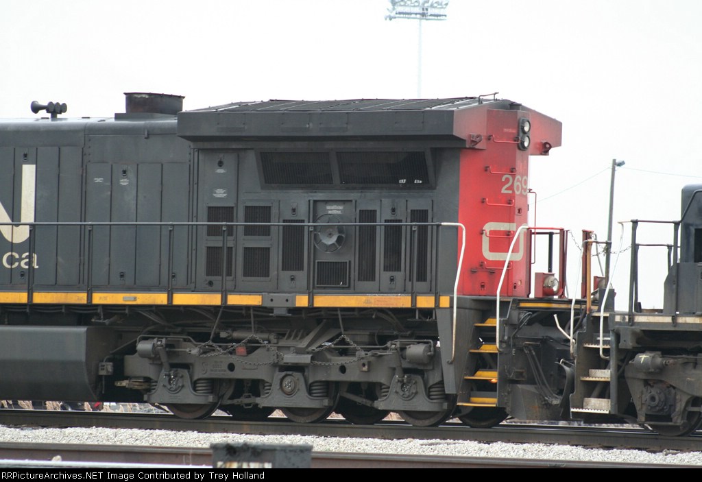 CN 2695